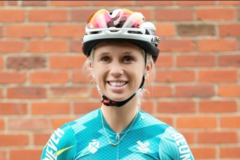 Shannon McCurley At the Škoda Titan Desert - We Love Cycling