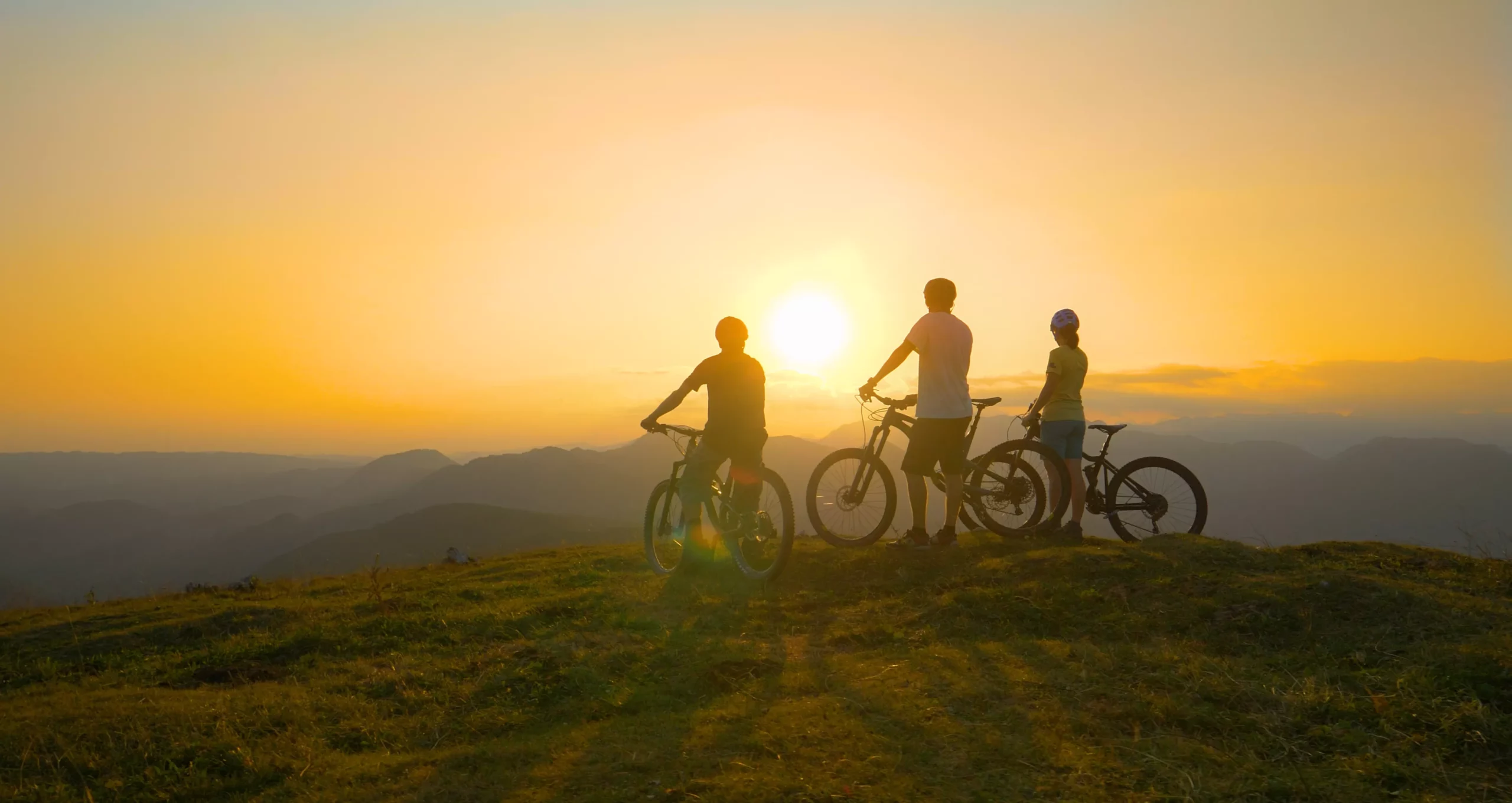 Sunrise cycles: The best Irish spots for a scenic morning view - Škoda ...
