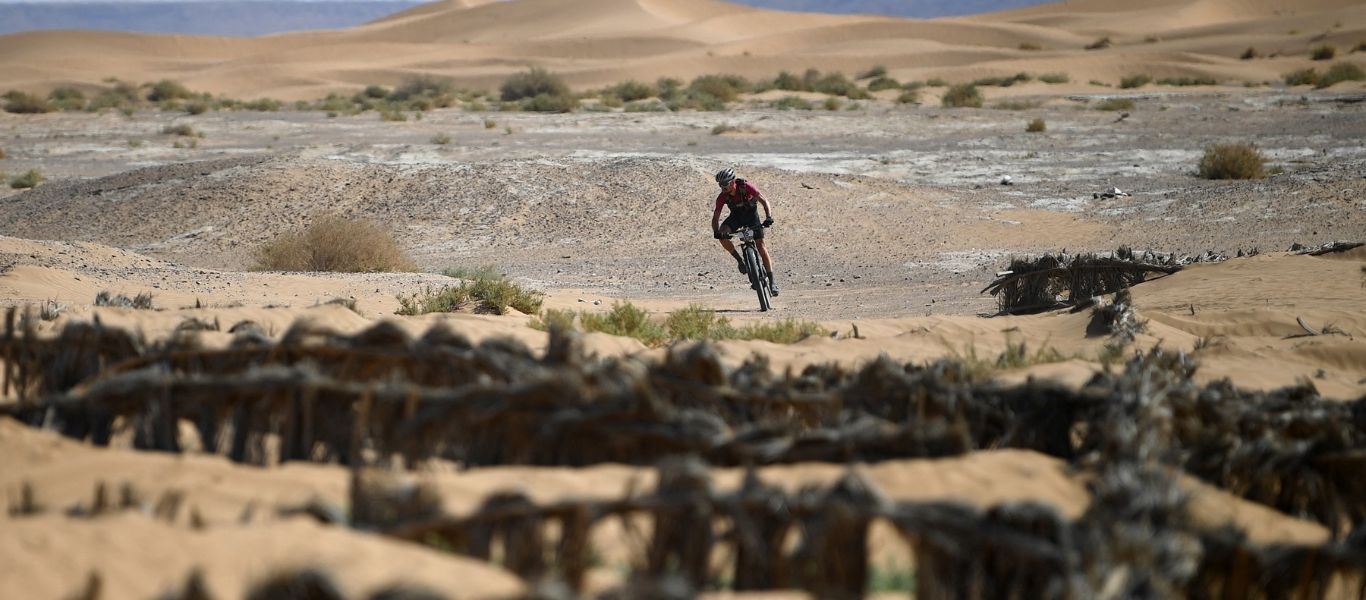 The Definitive Guide to Navigation in the Desert - We Love Cycling