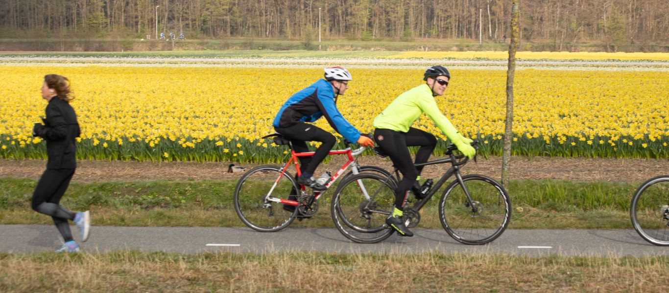 Cycling vs Running: Which is Better? - We Love Cycling