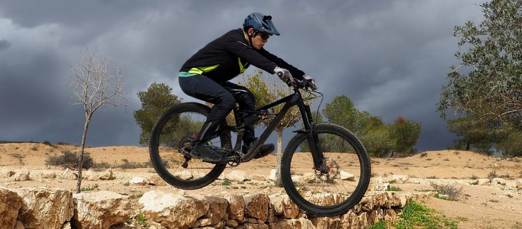 Cycling in Storm: What to Do - We Love Cycling Magazine