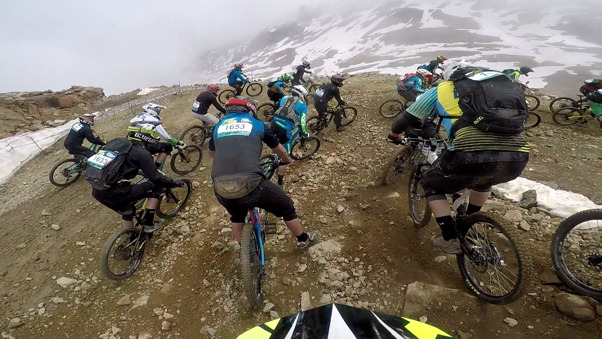La Megavalanche o cómo bajar 3.300 metros por el glaciar de Alpe d´Huez ...